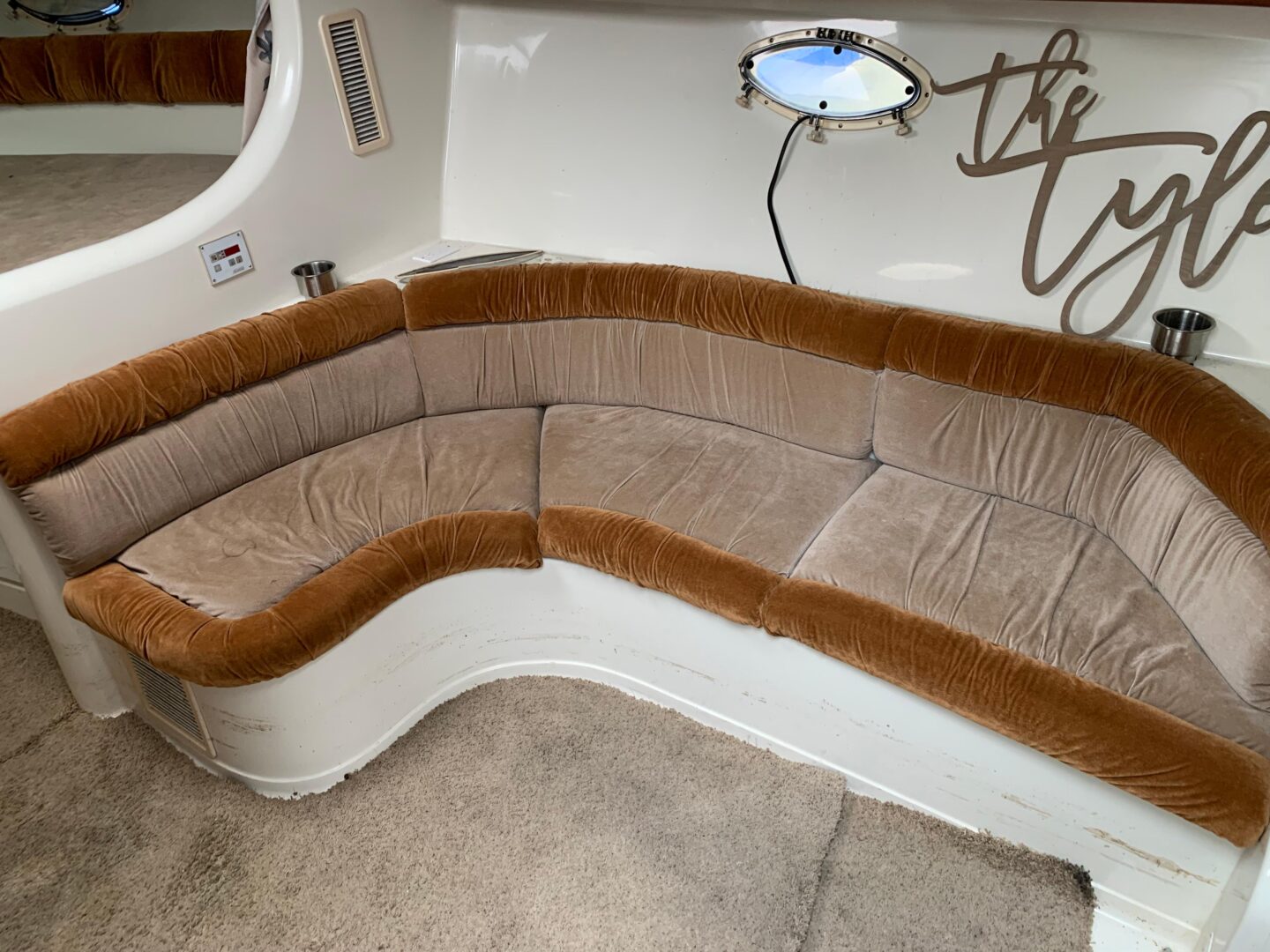 1995 Silverton 310 Express - U35295