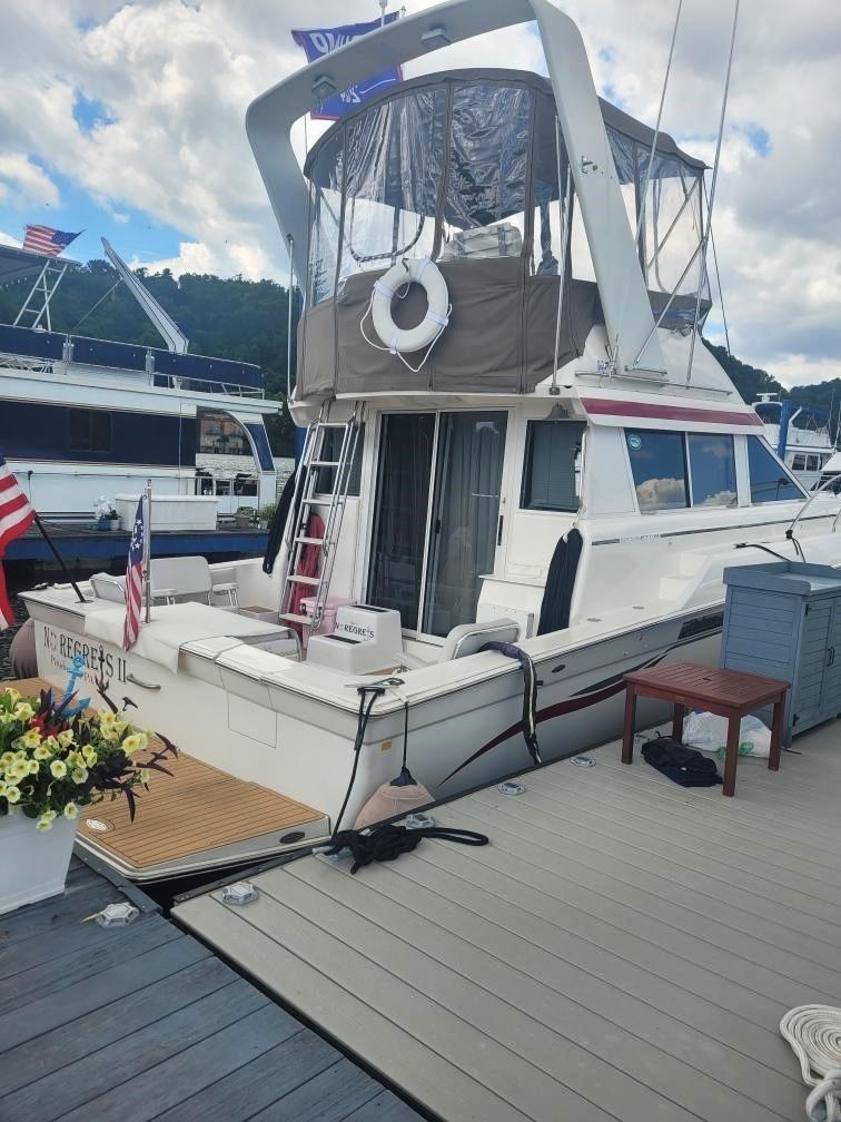 1999 Silverton 37 Convertible - B73299