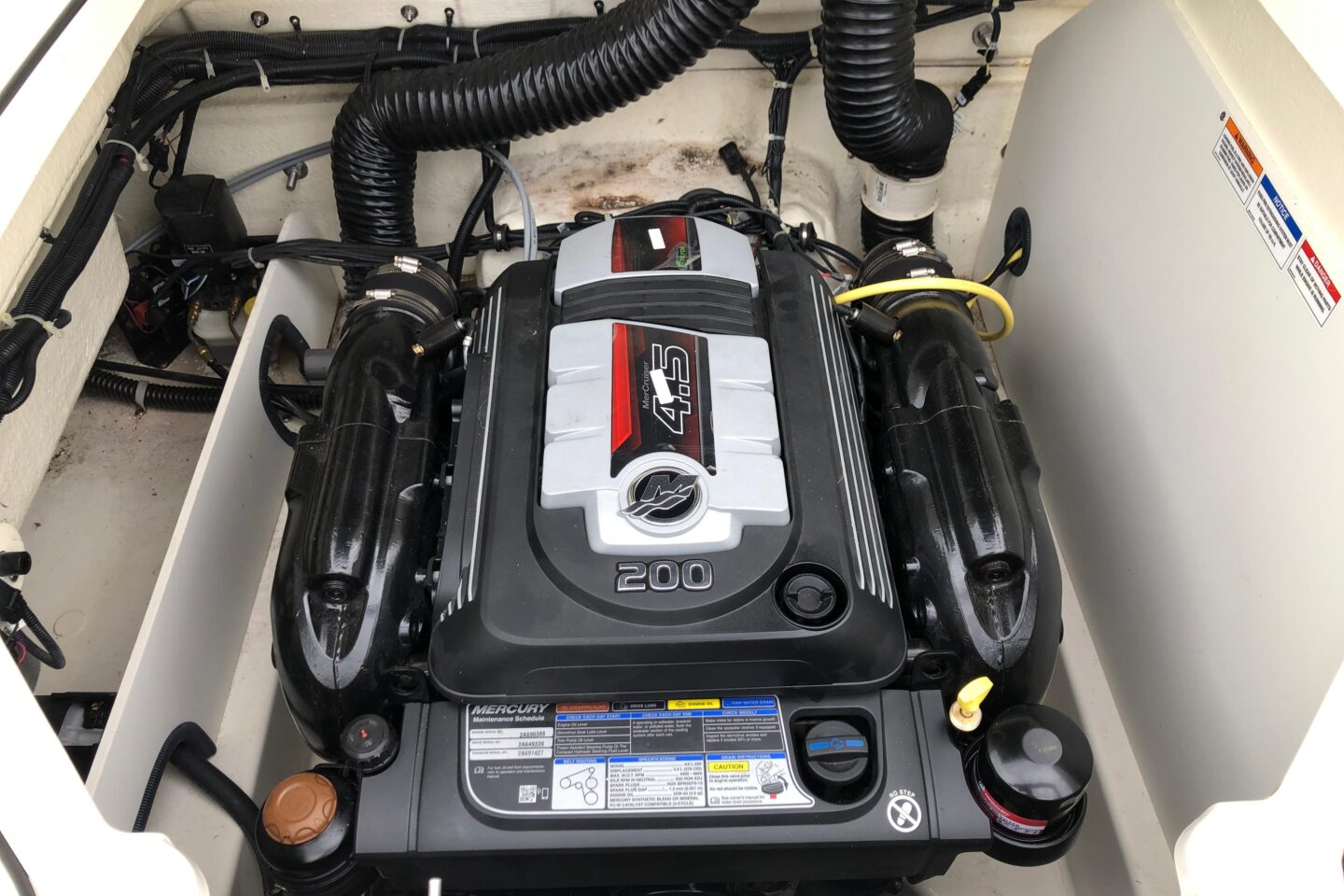 2021 Bayliner VR5 Bowrider I/O - B77821